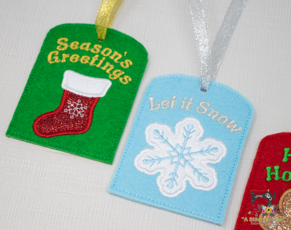 ITH Christmas Gift Tag Set| A Stitch in Time Embroidery Designs